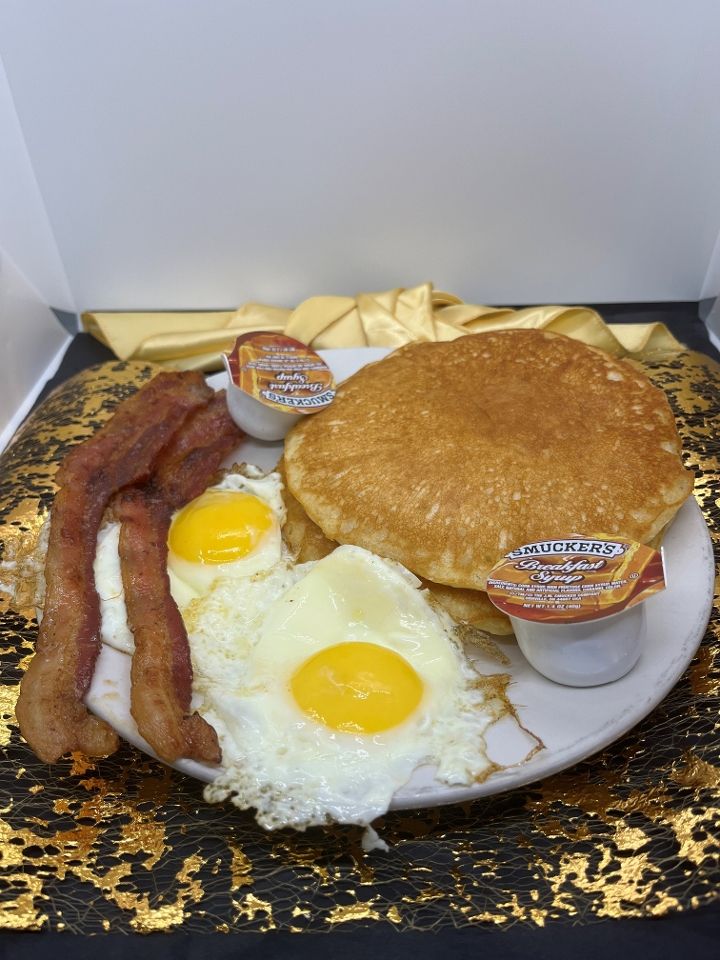 3130 East Kiehl Avenue - Country Breakfast