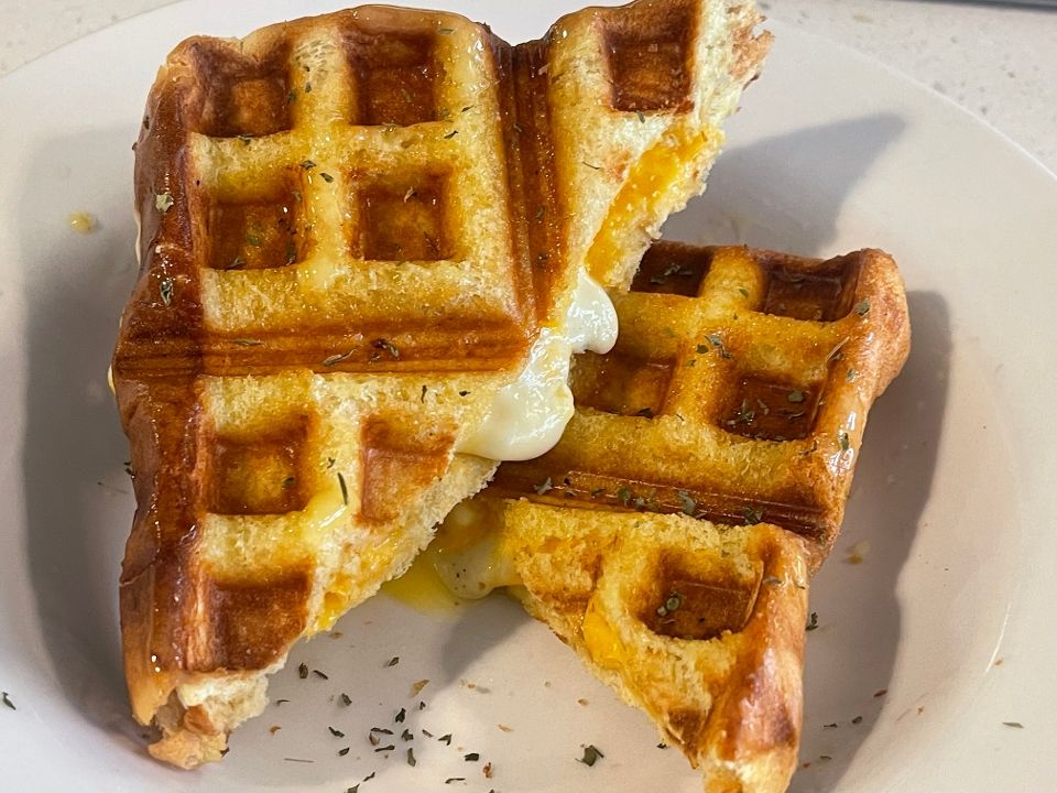 Twisted Waffles Nola - Creamy Velvet Waffle