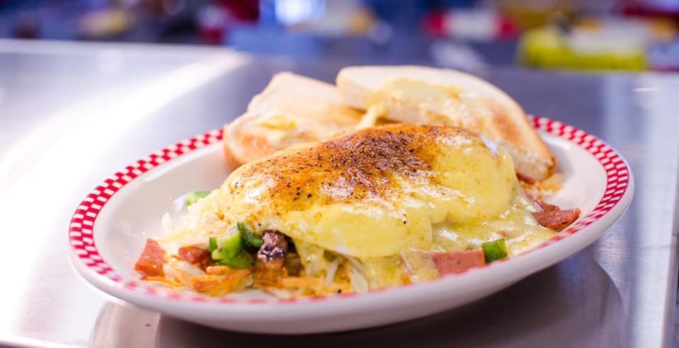 Ze's Diner - Bloomington - Walleye Dinner