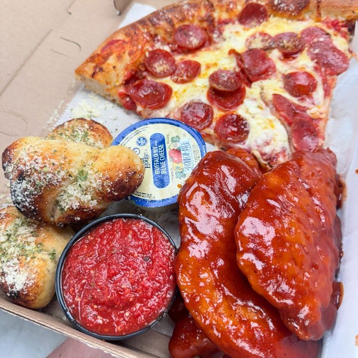 Clarence - Large Cheese & 1 Topping