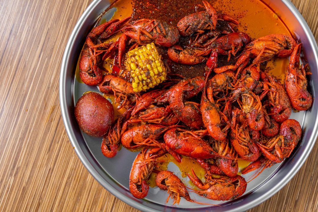 Fish N Tails Oyster Bar | Toast