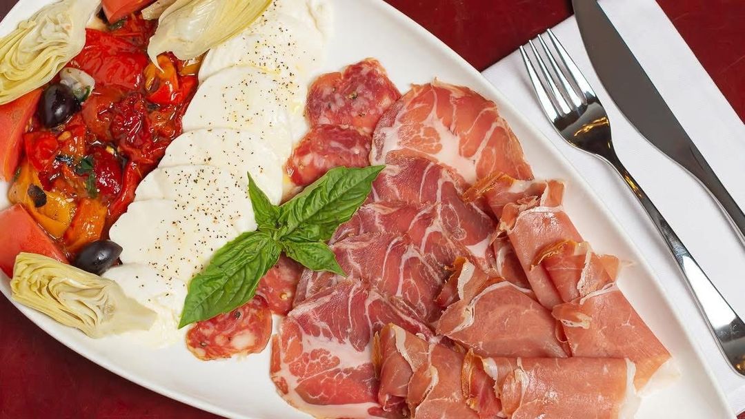 Vinny's Cafe - ***SPRITZ HAPPY HOUR***