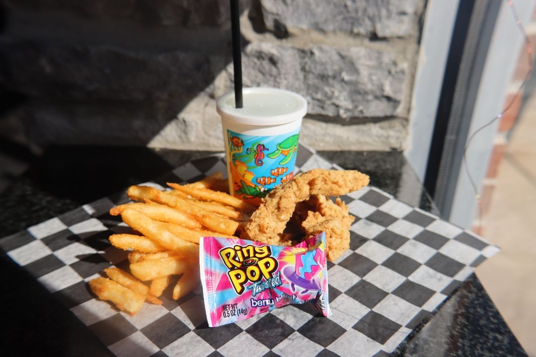 Crispy Chicken & Burgers - Wixom | Toast