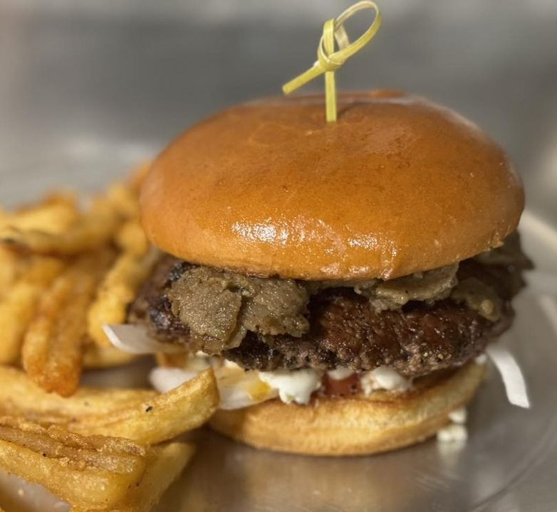 Dunks Bar & Grill 510 Chicago Avenue | Toast