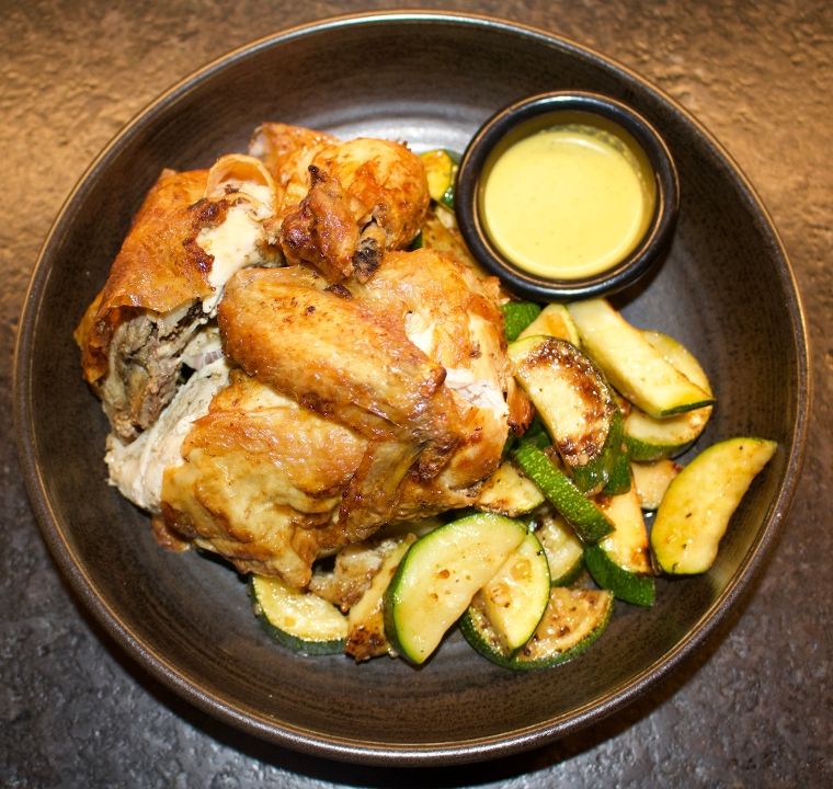 Limon Oakland | Toast