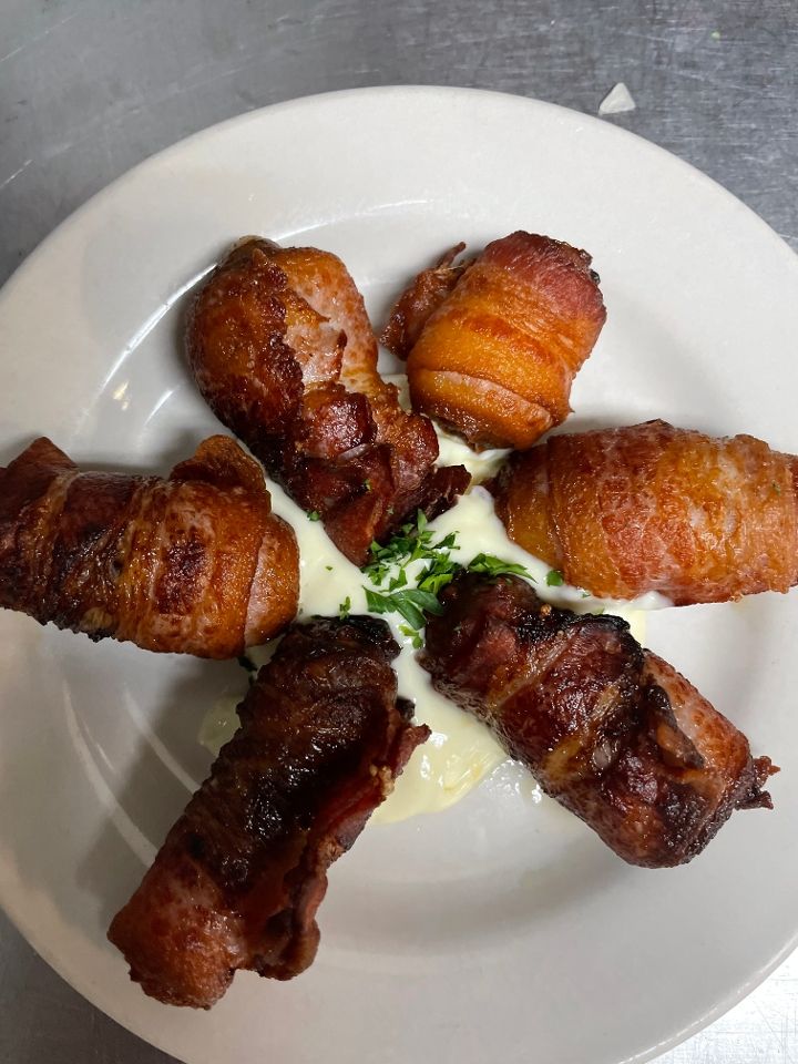 The Rock Inn Mountain Tavern - Seafood Alfredo Pasta