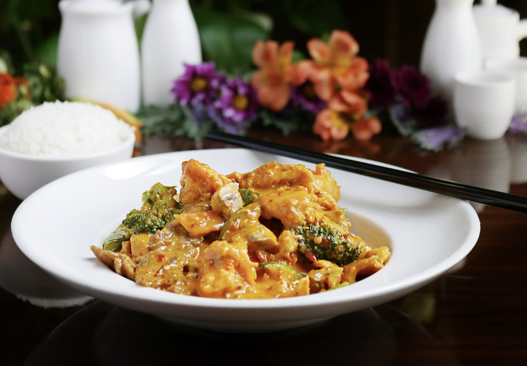 Four Leaves Asian Restaurant | Toast