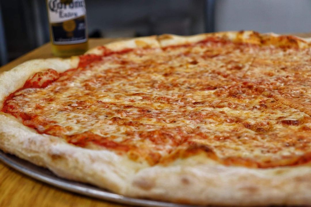 The Big Slice -Republic 558 e Harrison | Toast