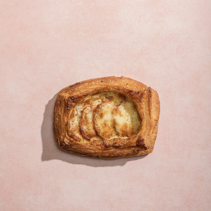 Newton Centre - PUMPKIN SPICE GLAZED BRIOCHE BABY (v)