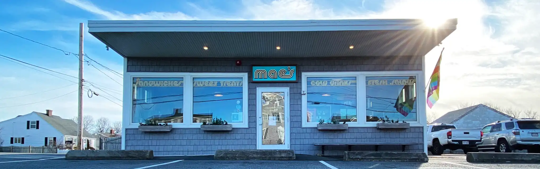 Mae's Sandwich Shop - Polar Cape Cod Dry