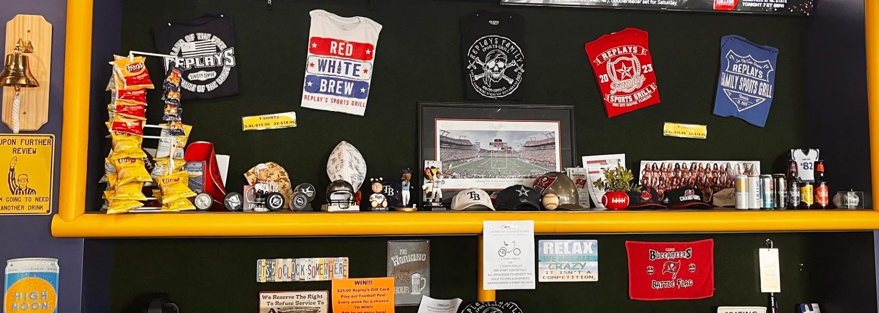 1609 Sun City Center Plaza - Smothered Chicken