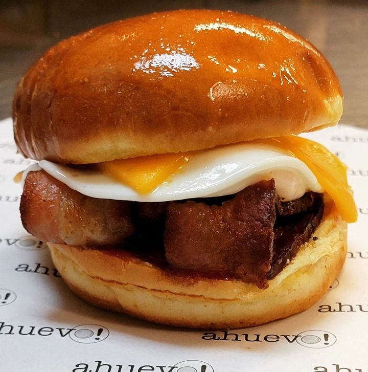 Ahuevo - Café con Chata ( Iced)