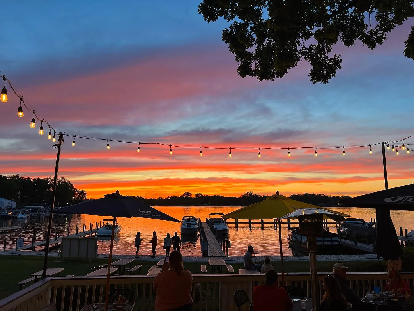 sunset grill dress code