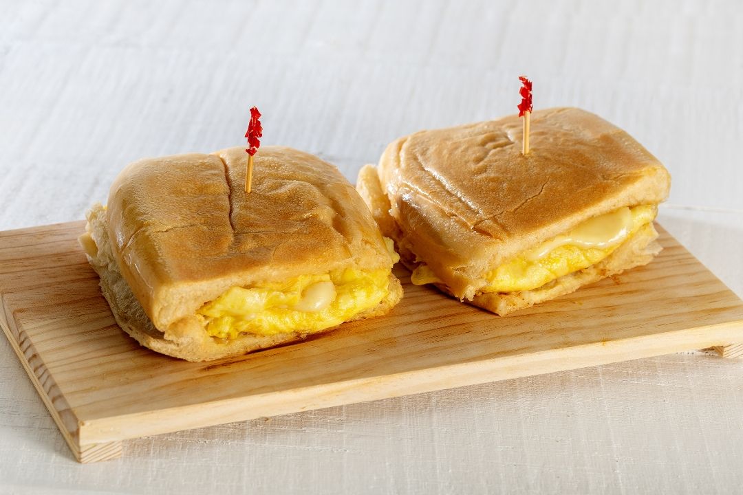 FIU - Baked Chorizo & Cheese - Empanada