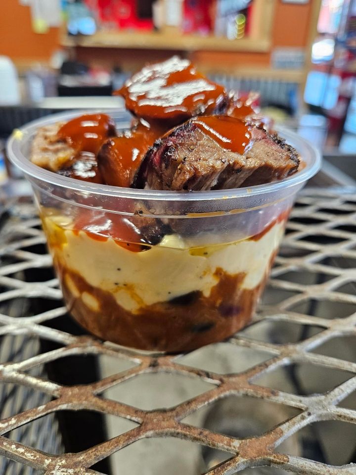 Flaming Pig BBQ - Chopped Brisket Mac Stack