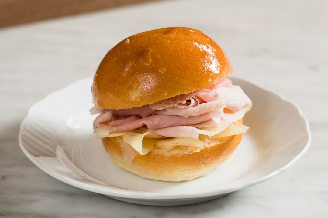 Sant Ambroeus Coffee Bar Aspen | Toast