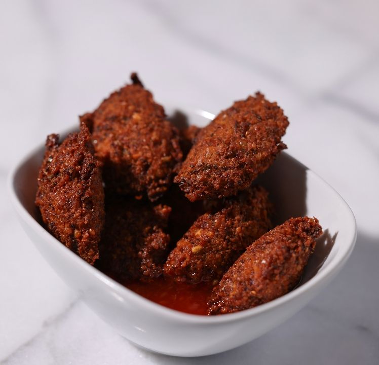 Tuk Tuk Snack Shop - sidekick coco gravy