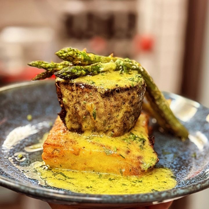 The Viand Diner & Bar | Toast