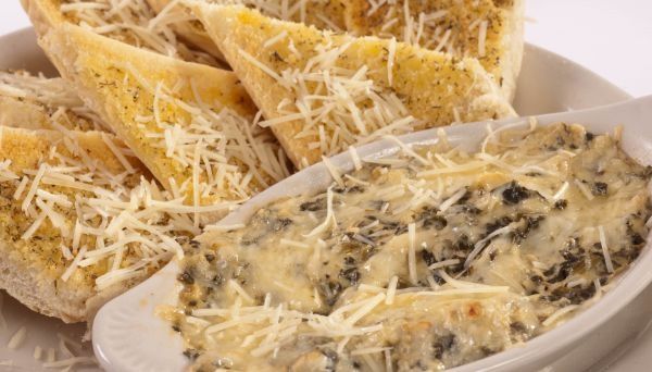 Sam & Louie's Italian Restaurant & Pizzeria Iola - Pan Hot Naked