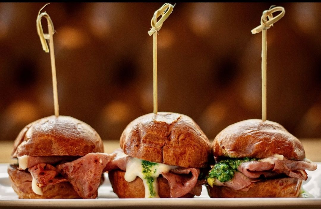 D4 Irish Pub & Cafe | Toast