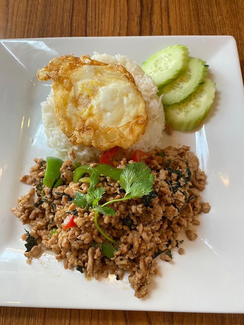 KRA-PAO-RAD-KAO (L) | Noodle Boat Thai Cuisine