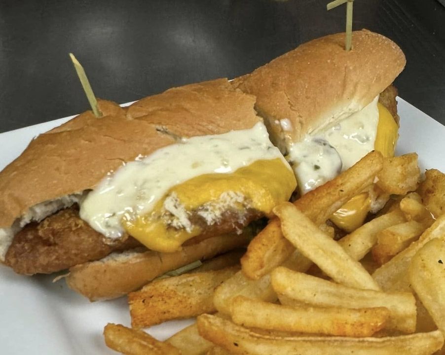 Dunks Bar & Grill 510 Chicago Avenue | Toast