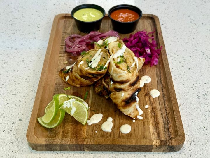 Naan Kebab 120 Hoosick Street - Chapli Kebab Over Rice