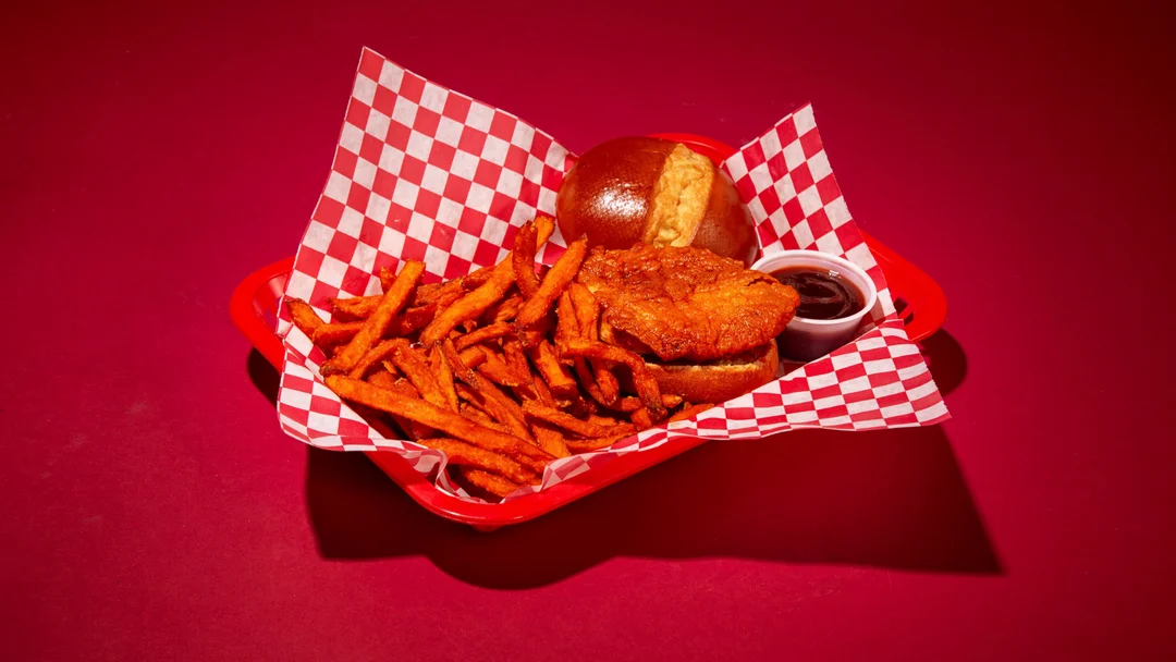 01 Arcadia - Crispy Chicken Salad