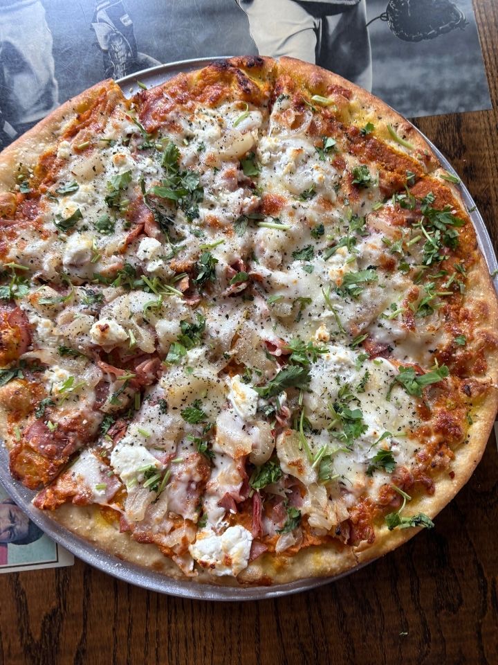 Truman's KC Pizza Tavern - 10" PEPPERMINT BARK CHEESECAKE PIZZA