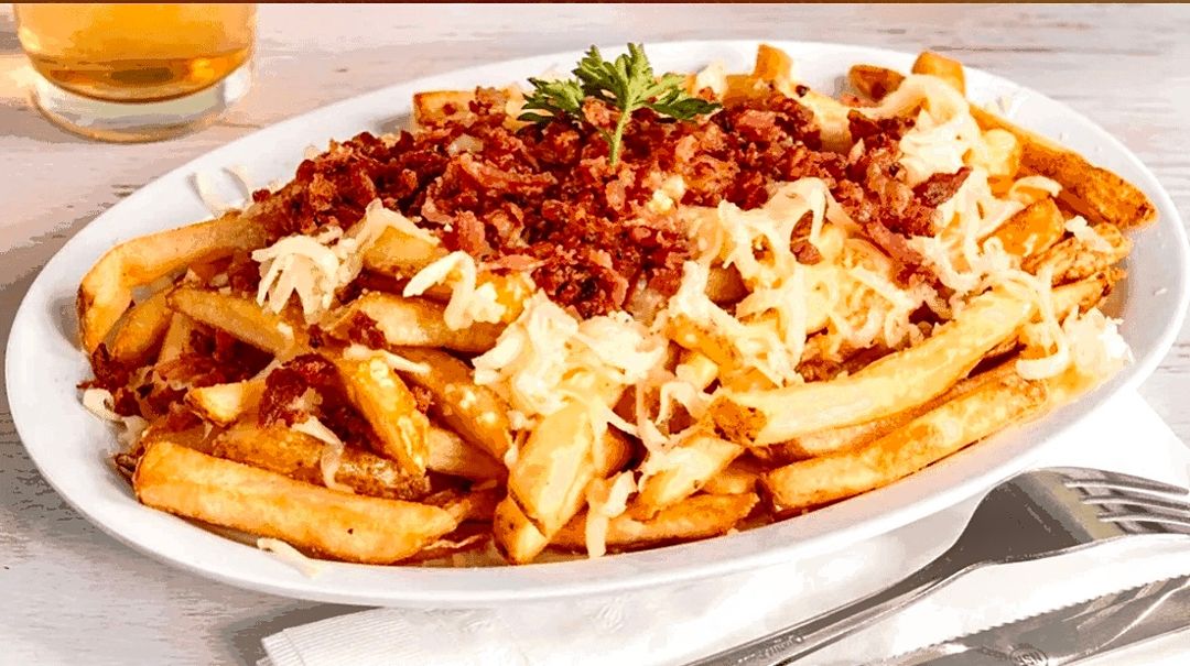 912 PENN AVE - bourbonfried chicken salad