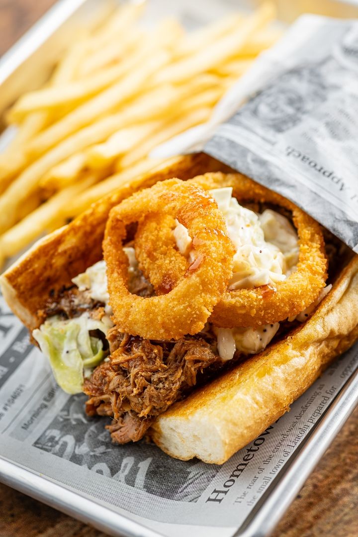 Steamers BBQ Dogs & Beer - L-Tossed Salad