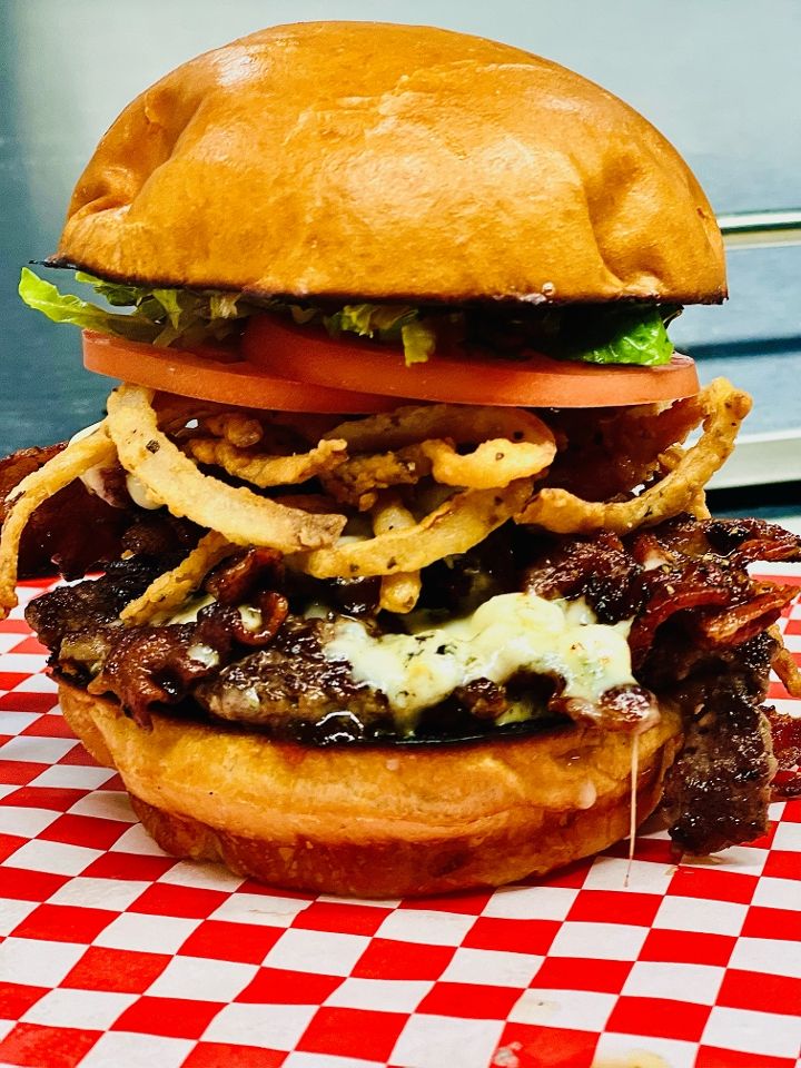 Chef Keshaun's Smoke House Burger | Burger Billy's Joint