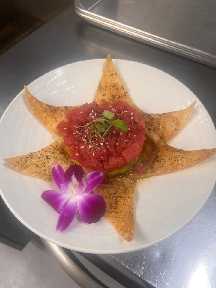 Marina 27 Steak and Seafood - BIRTHDAY CINNAMON ROLL