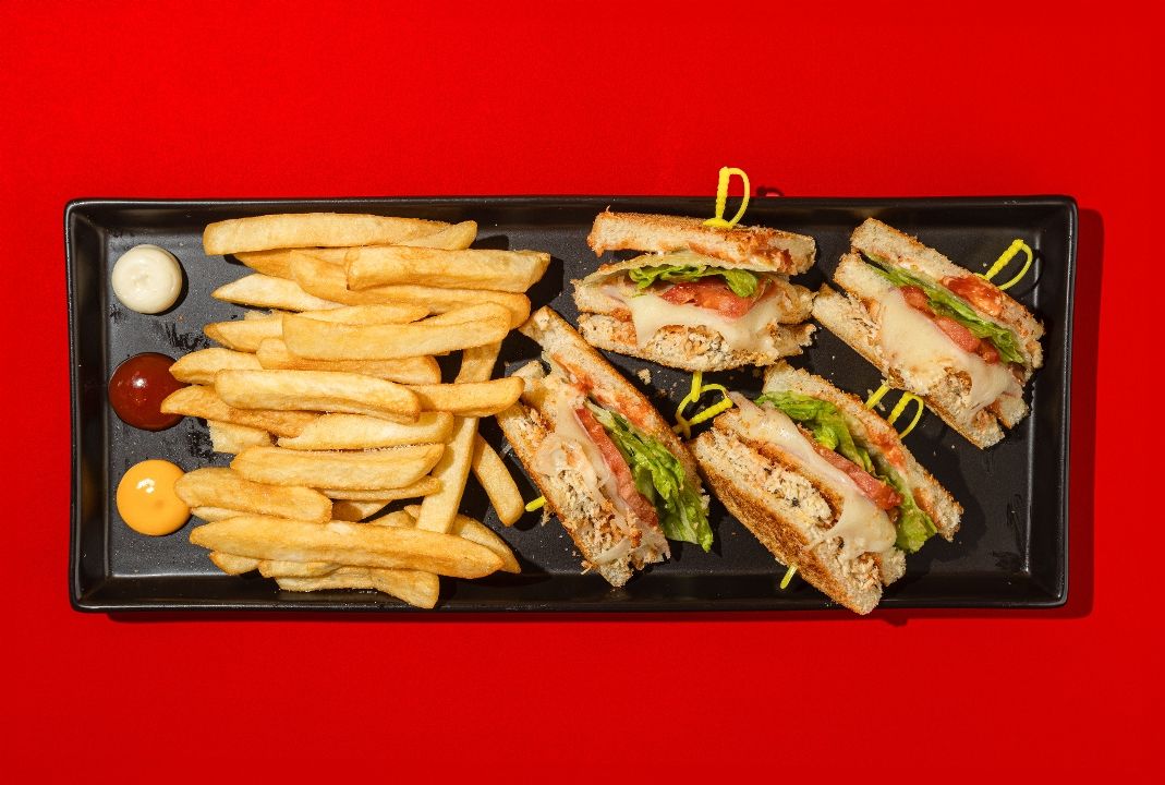 Los Munchies 42nd St 578 9th Ave | Toast