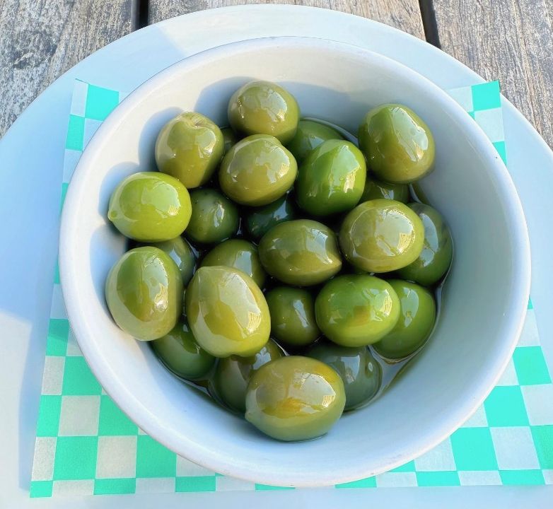 Milo & Olive | Toast