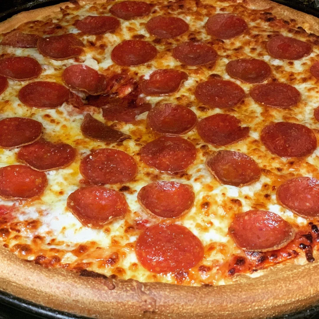 Town square plaza Millsboro - SM cheeseburger pizza