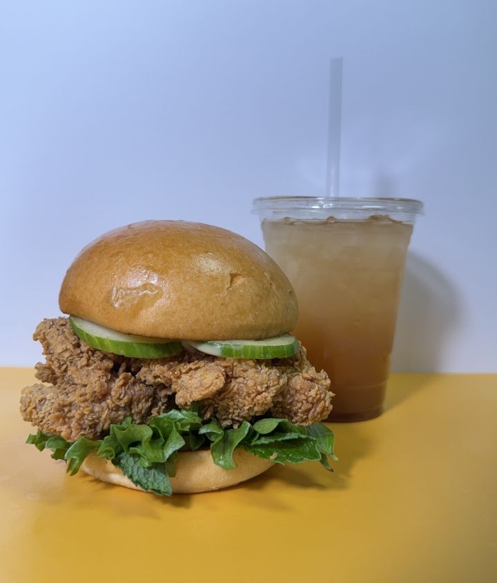 Hot Lola's Ballston Ballston Quarter - 1 Gal Unsweet Tea