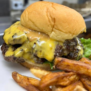 Bubba's Gourmet Burghers & Beer - Rostraver 111 Gallitin Road - Polar Bear