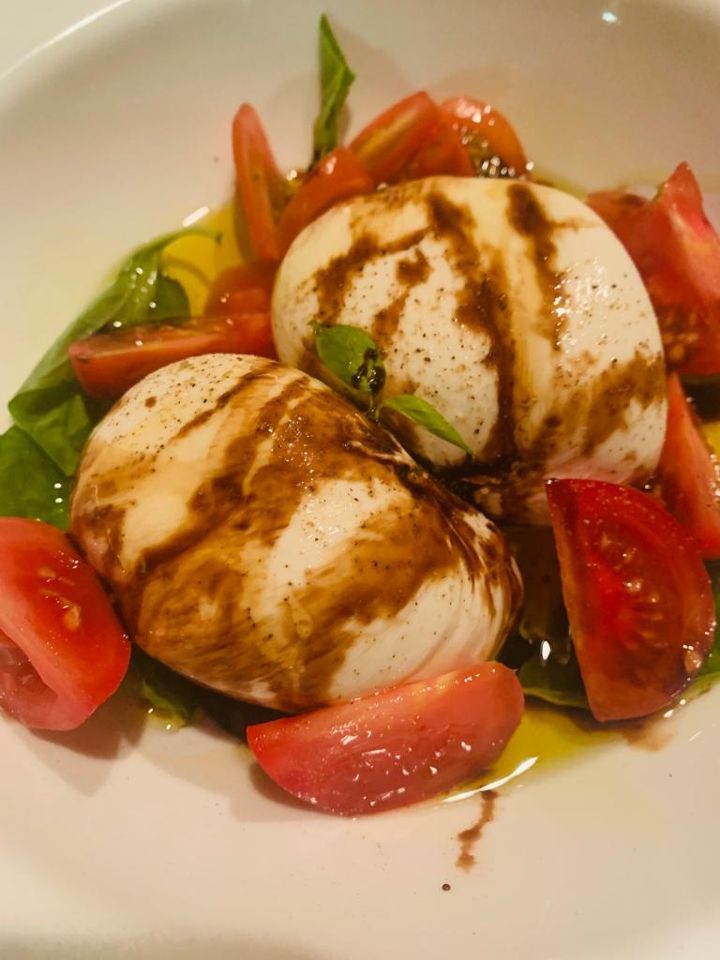 Alberto's Restaurant, cafe and bakery. | Toast