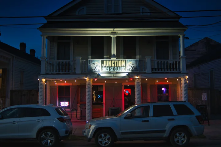 Junction Bywater Tavern & Grill