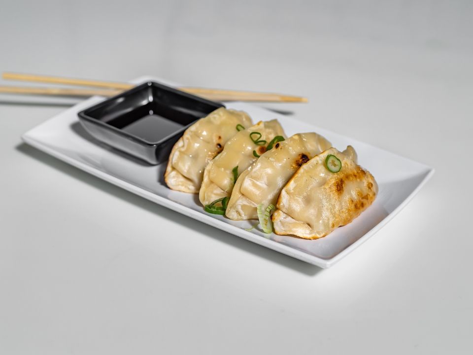 Doodle Noodle Bar 9620 W. Linebaugh Ave | Toast