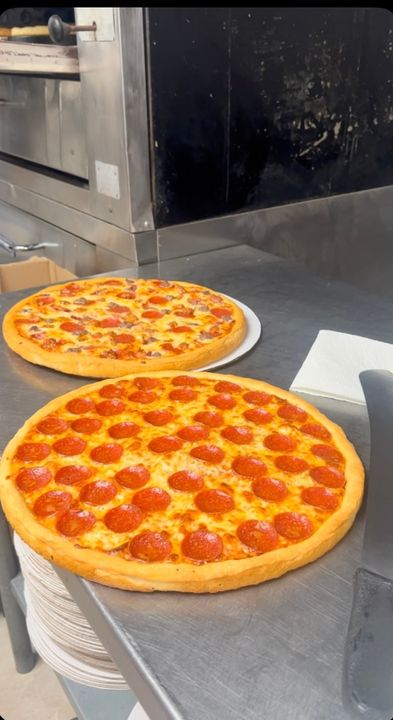 Family's Pizza & Grinders 352 Hartford Turnpike - 2L Soda