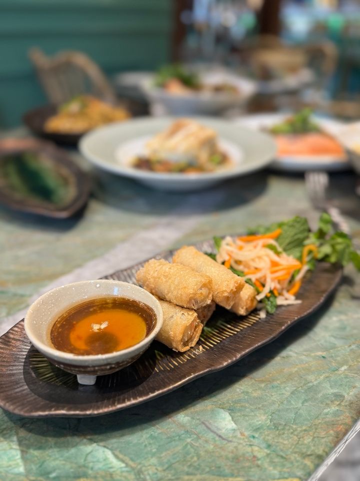 Maison Lotus - comp sauce