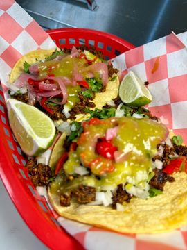 Hot Nachitas Taqueria - Jibaro Meal