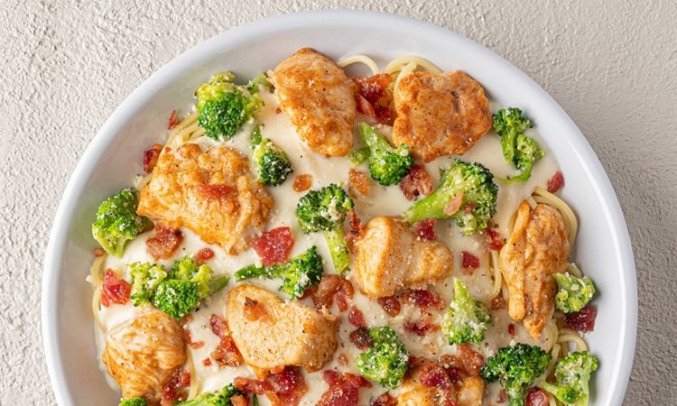 Calgary Mahogany - Large Margherita Pizza