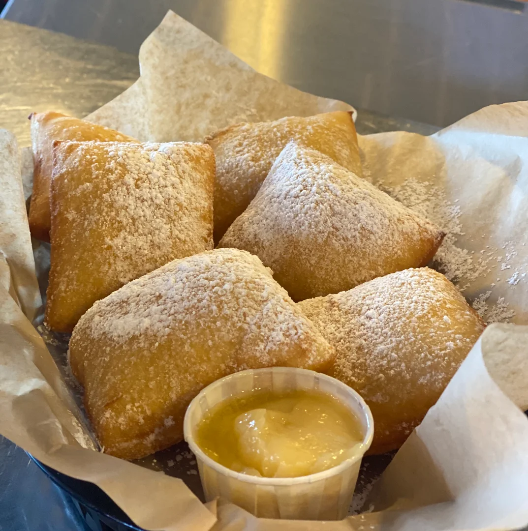 Moon’s Kitchen Cafe