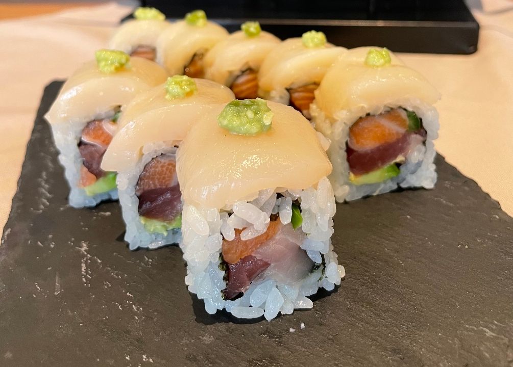 Matsumotto Sushi & Grill - Mango Roll