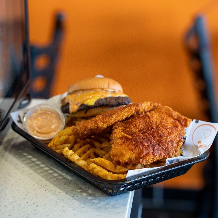 Yoyo Chicken- Utica Ave 438 Utica Avenue - YoYo Smash & Tender Plate