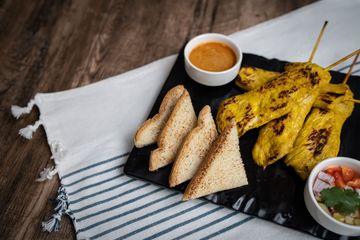 THAI MERIC EATERY AND BAR - PRARAM LONG SONG