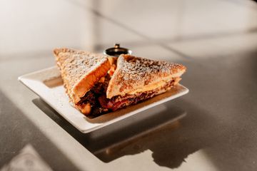 B-52 Burger and Brew - Lakeville - The Morning After